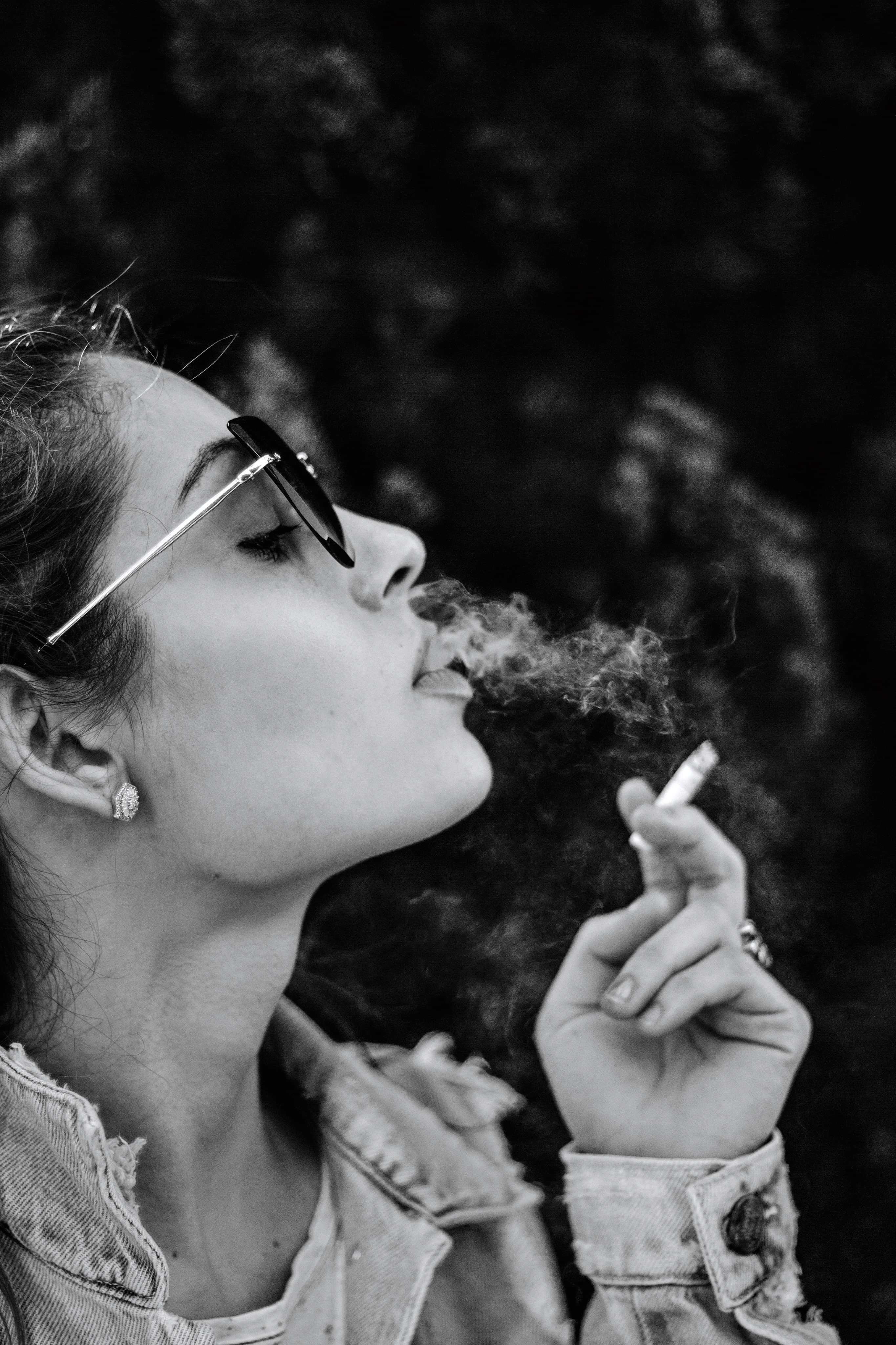 Easy's Smoke Shop